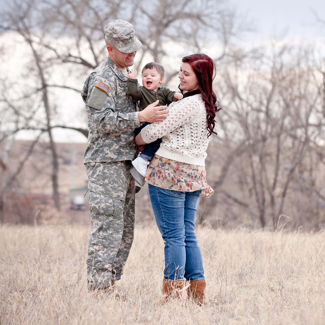 Army Couple Photoshoot Ideas